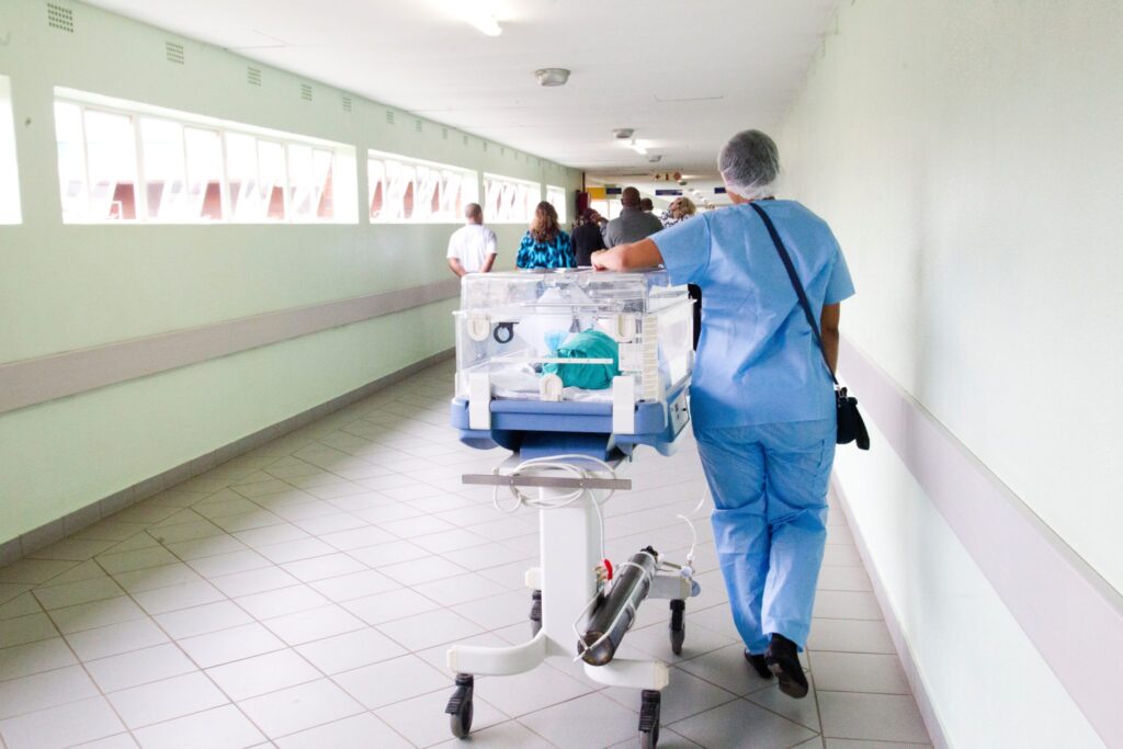 Why Hospitals Need Humidifiers in Cold Weather